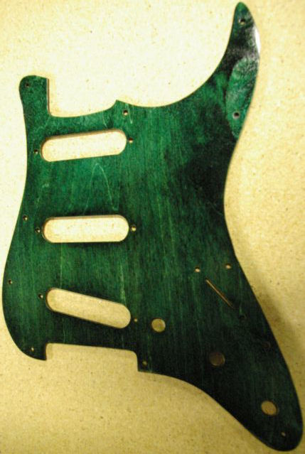 Index of /pickguards/
