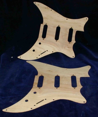 Index of /pickguards/